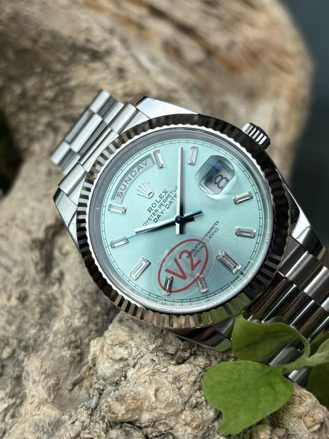VS Factory Rolex Day-Date 40 Platinum Ice Blue Diamond Dial (228236) 1: ...