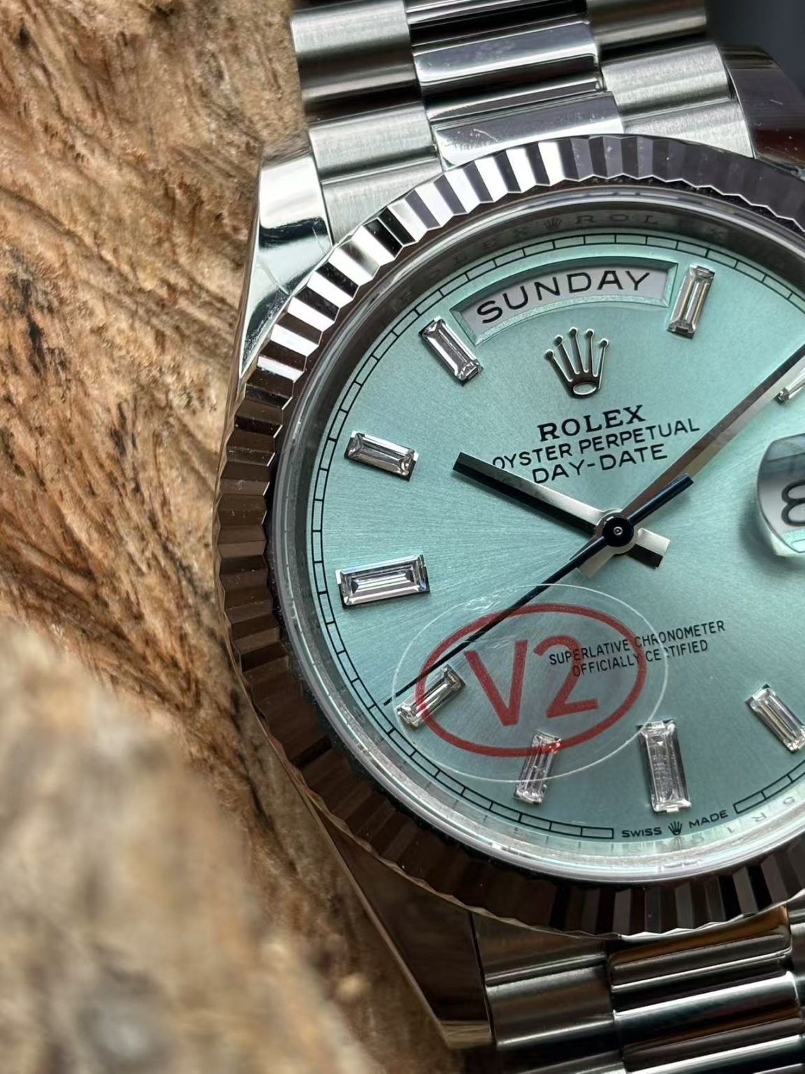 VS Factory Rolex Day-Date 40 Platinum Ice Blue Diamond Dial (228236) 1: ...